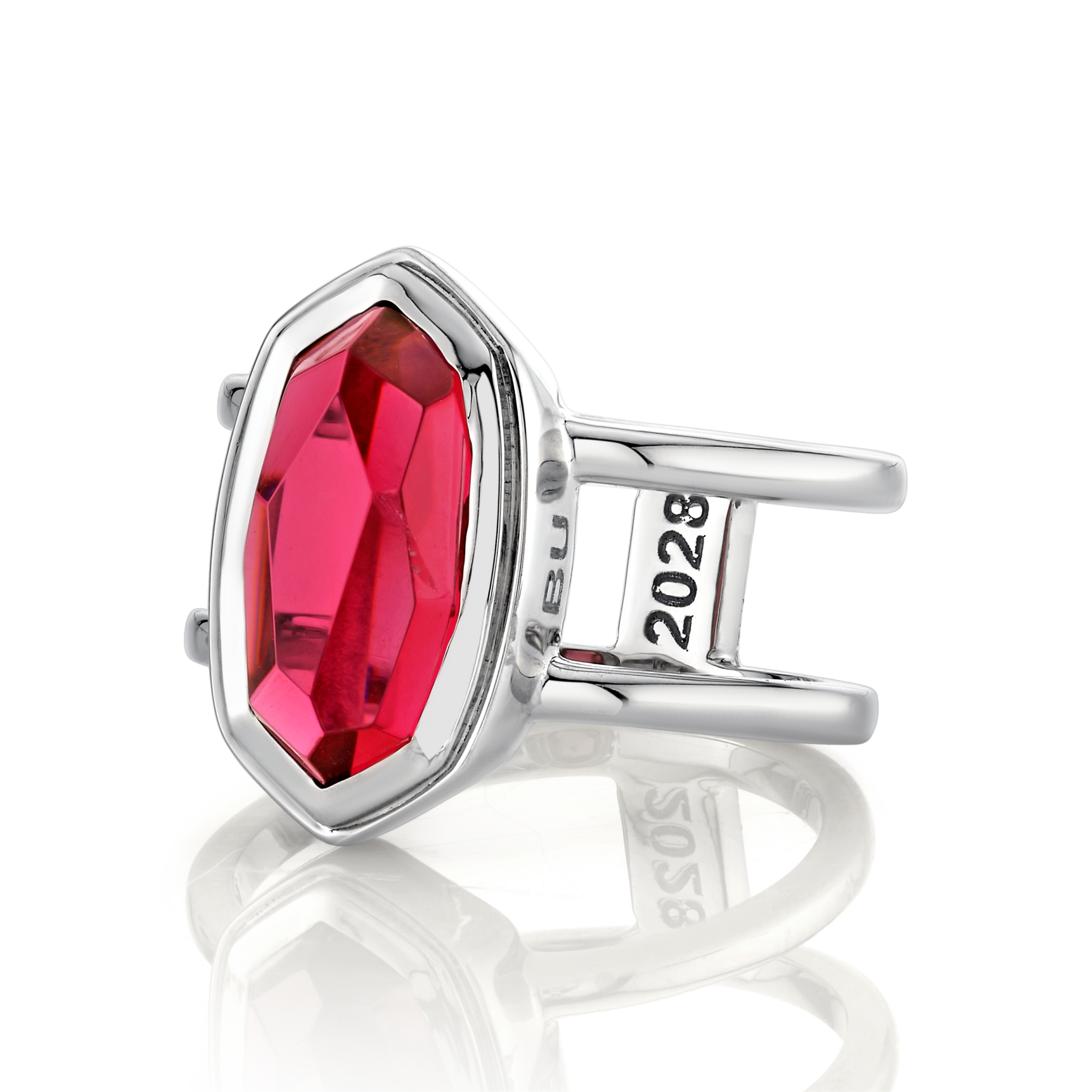 Exclusive and Iconic Kendra Scott Class Rings and Necklaces